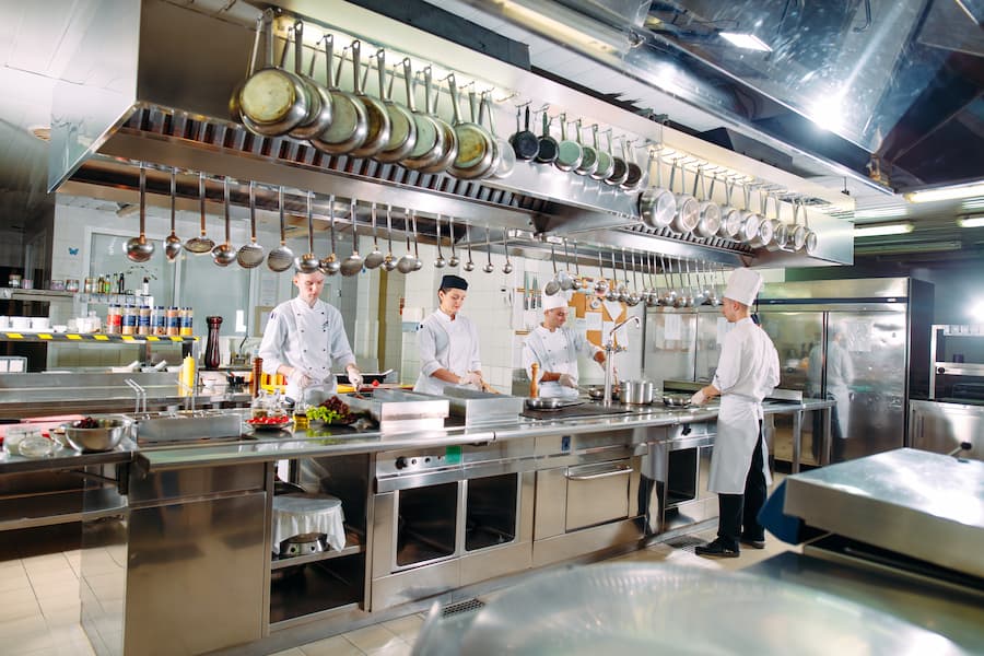 Complete Guide to Cloud Kitchens: Meaning, Benefits, How to Start One