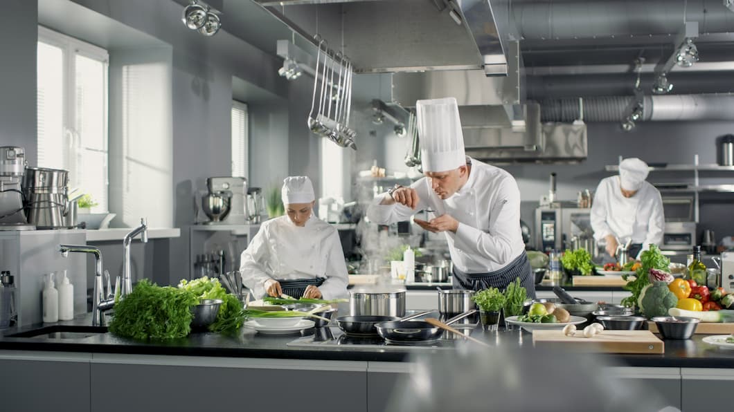 Commercial Kitchen Layout Examples & How to Design 6 Layouts Yourself