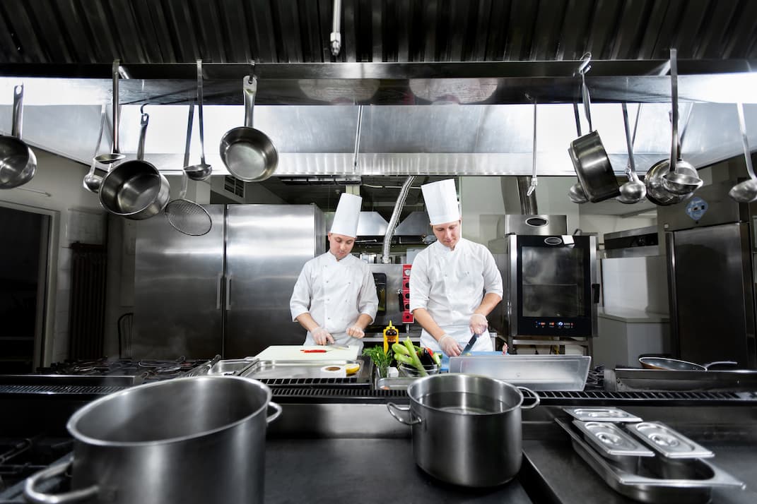 Complete Guide to Cloud Kitchens: Meaning, Benefits, How to Start One