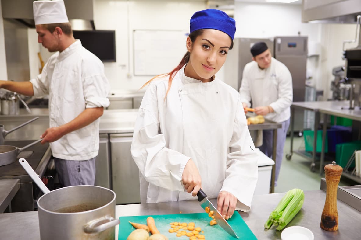 Who Is Responsible for Training Handers About Food Safety? A Guide