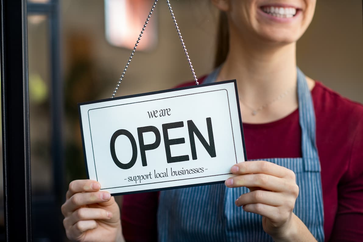 What is a Soft Opening for a Restaurant? How to Do One Successfully