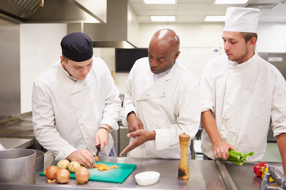 What Is a Food Handler License & How to Obtain a Food Handlers Permit